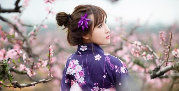 Peach Blossom Be The Love Symbol For Chinese Women - AsianSingles2Day Blog